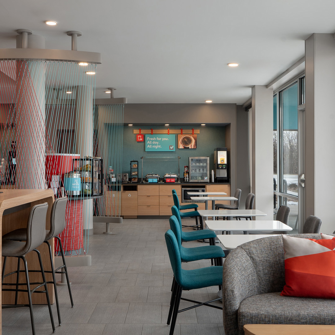 avid hotels, IHG - Innfocus Photography Inc.